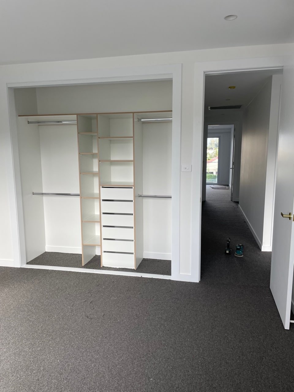 Contact No Limit Building Solutions' Construction Experts